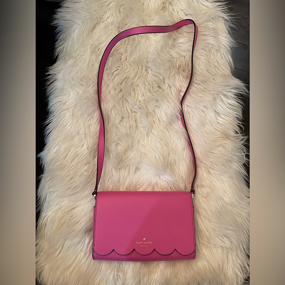 kate spade | Bags | Kate Spade Scallop Pink Crossbody Purse | Poshmark